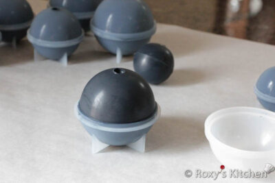 How to Make Chocolate Balls / Spheres - Roxy's Kitchen